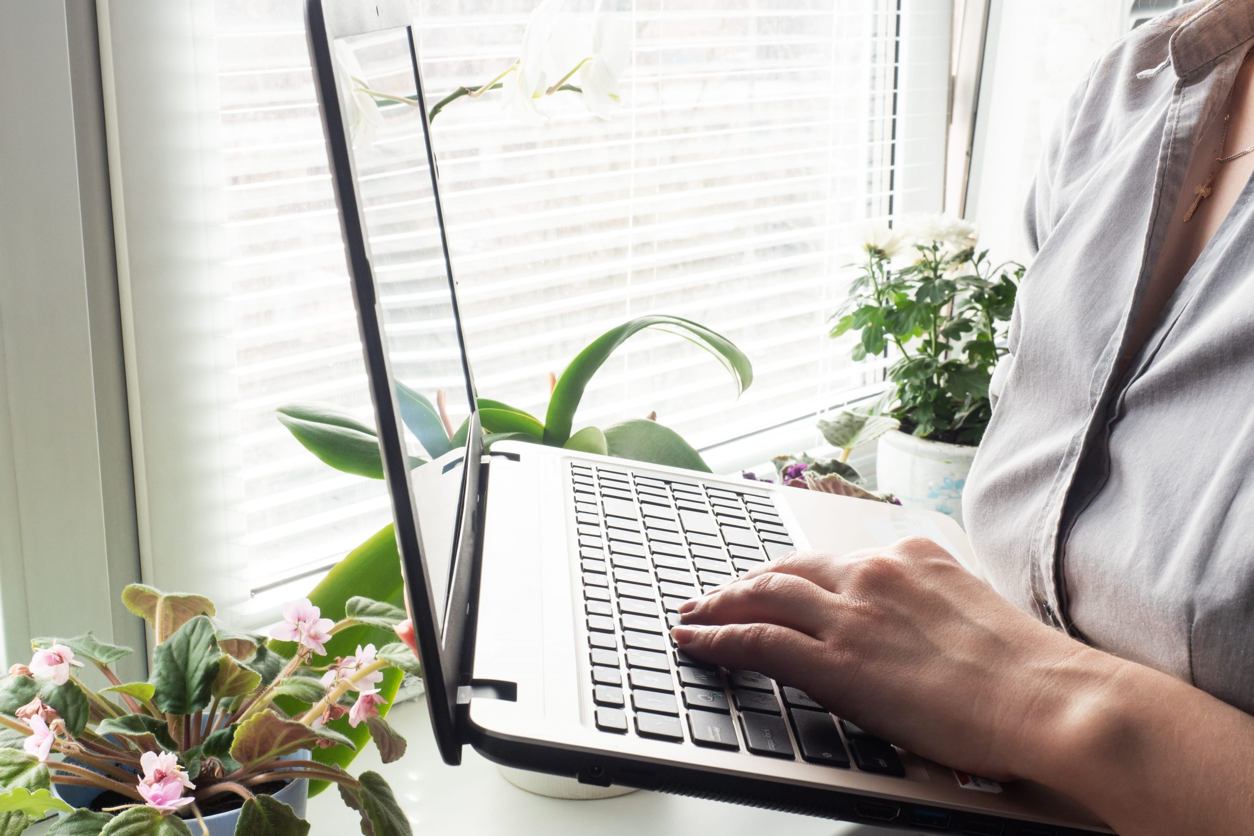 Instant IT Support - A helpdesk for all - Fixilver.com